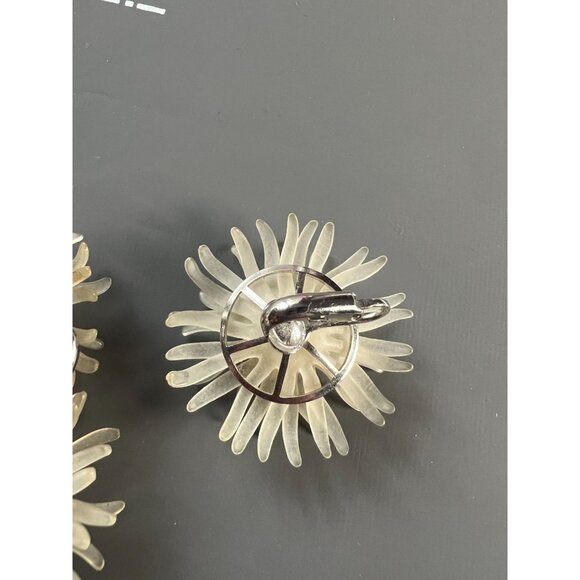 Kramar | Jewelry | Vintage Kramer Daisy Brooch Clipon Earring Daisy ...